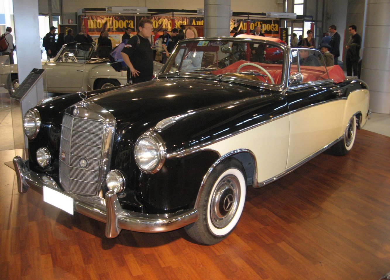 Mercedes-Benz W180 II Cabriolet 220 S (100 Hp)